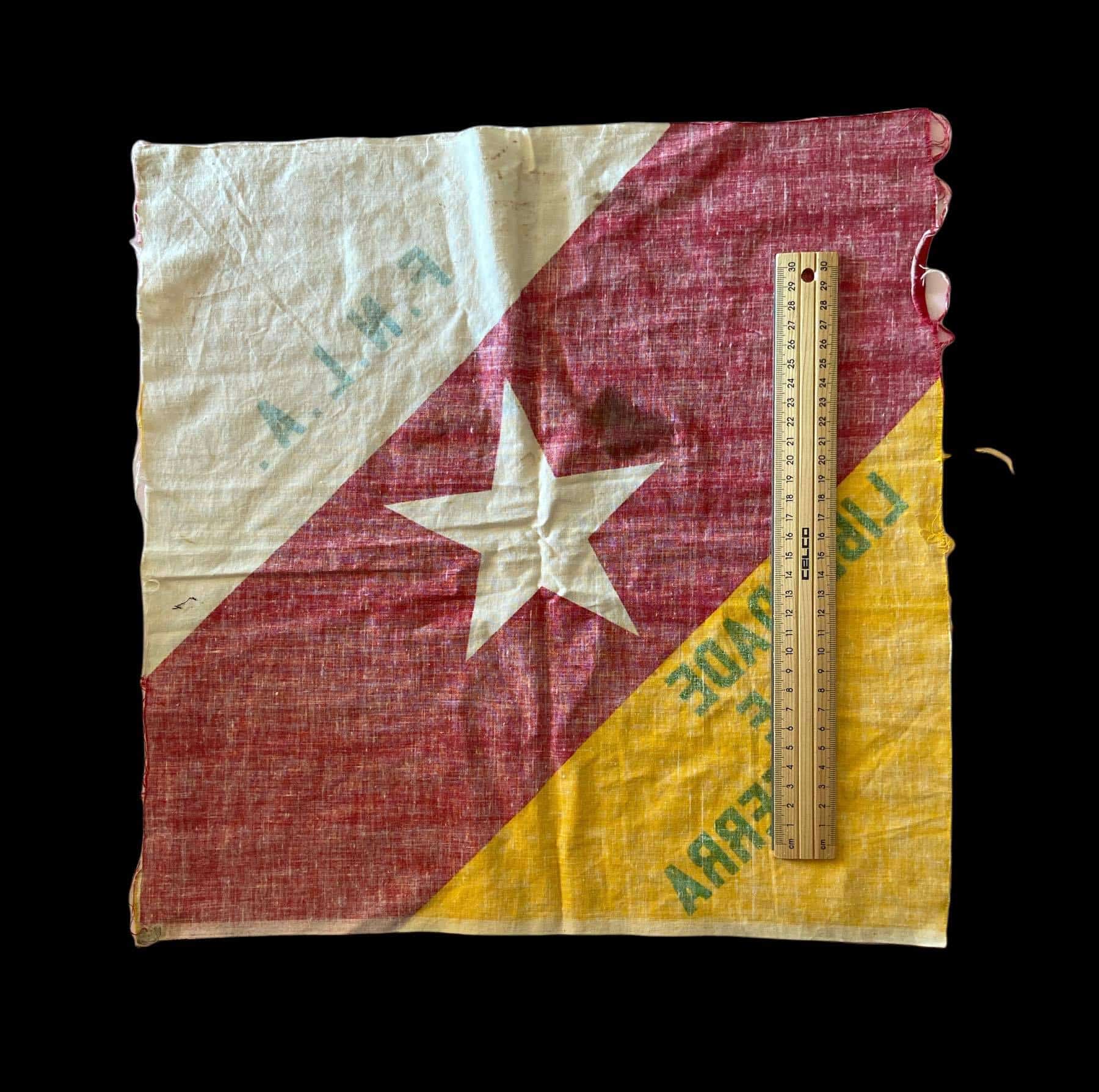 Angolan FNLA – Frente Nacional de Libertacao de Angola Table Flag ...